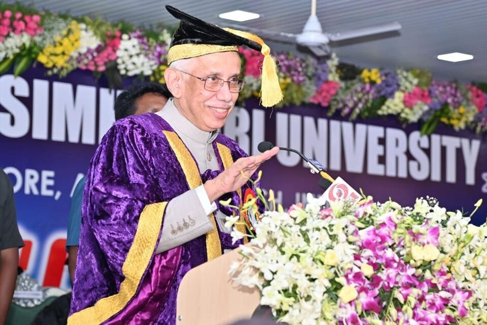 Governor Abdul Nazeer: యువత పెద్ద కలలు కనాలి.. పట్టుదలతో కృషి చేస్తే ఏ ...